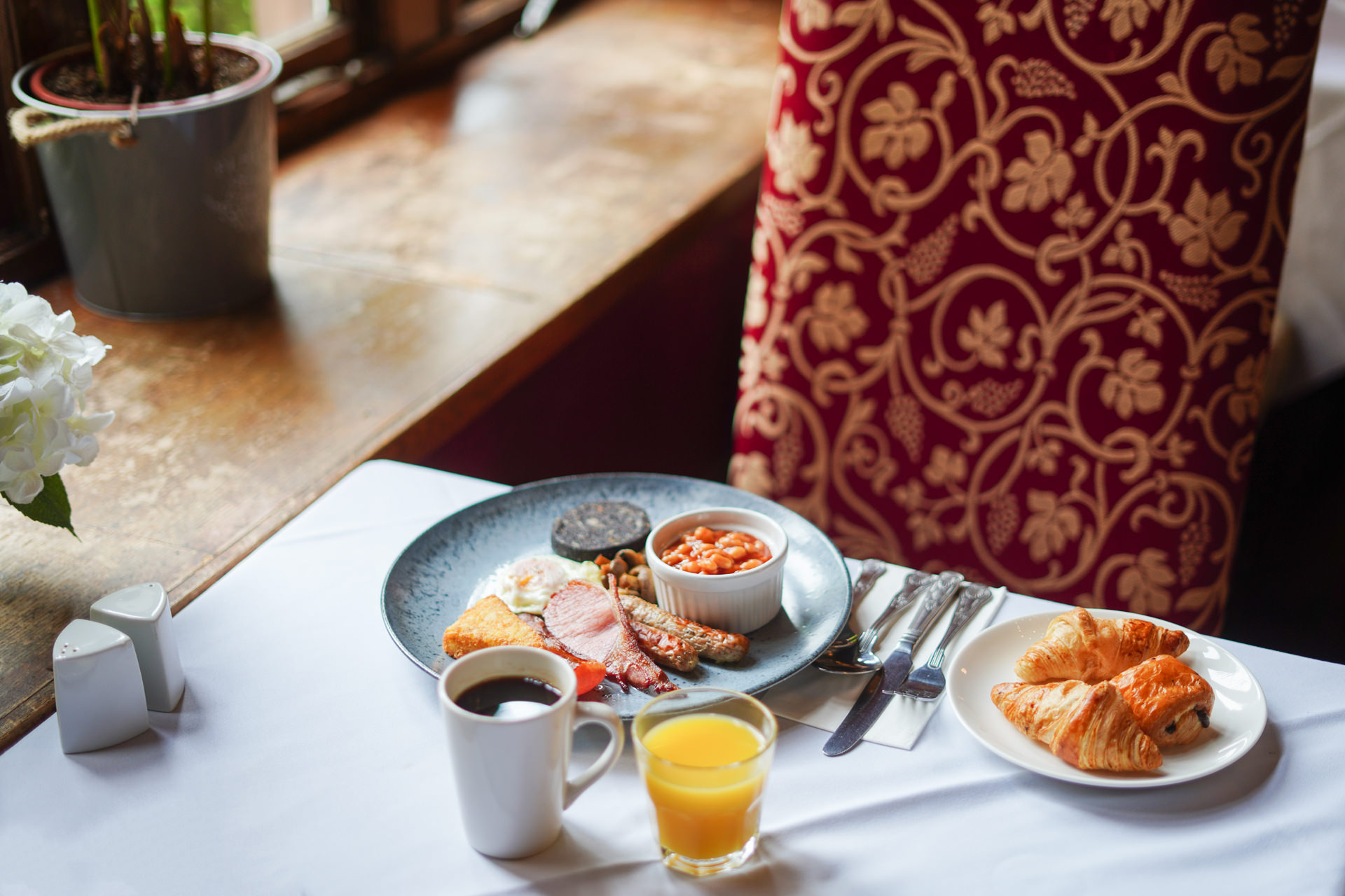 Breakfast at Ruthin Castle | Castle Hotel in North Wales